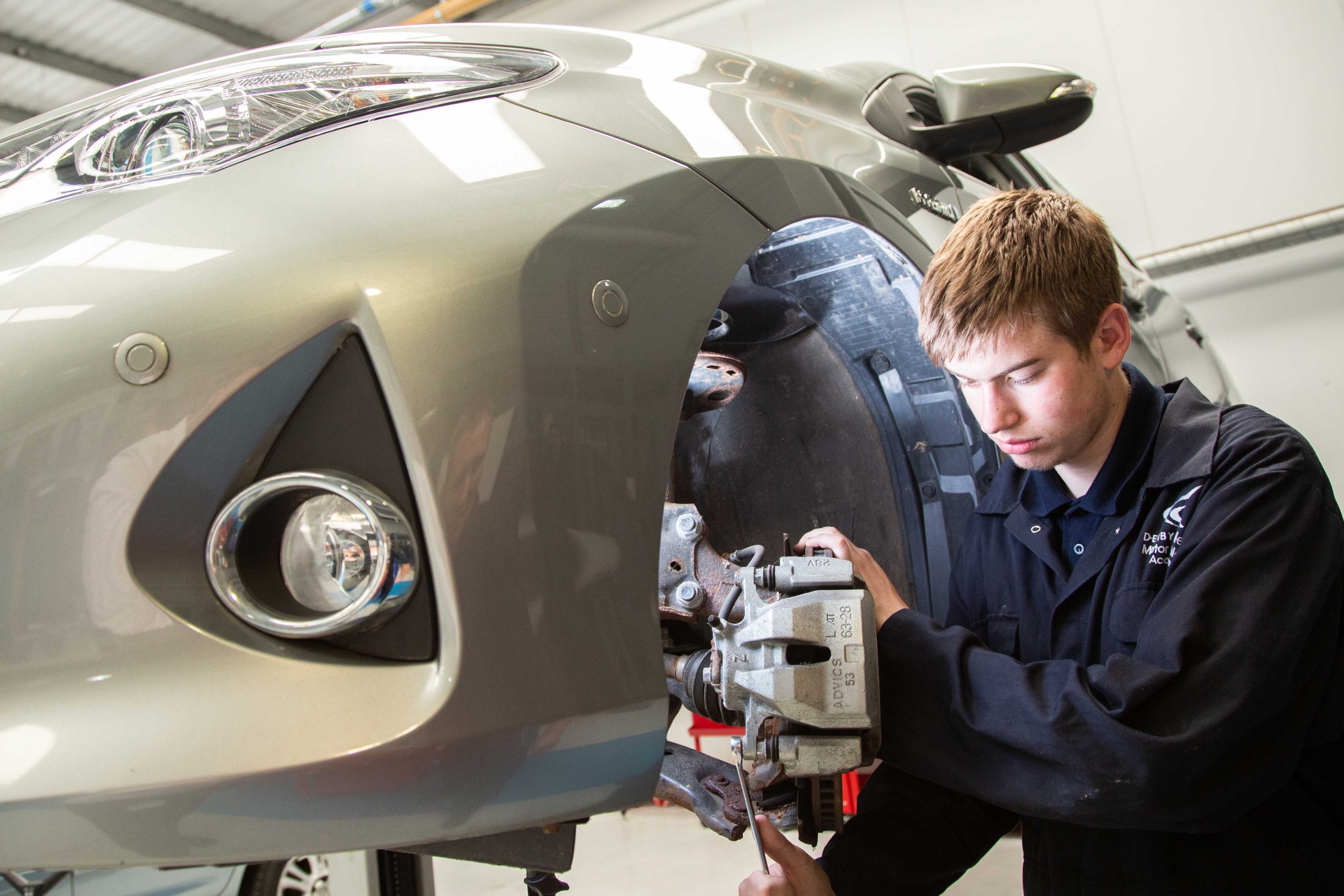 Automotive Technologies courses at DCG - DCG
